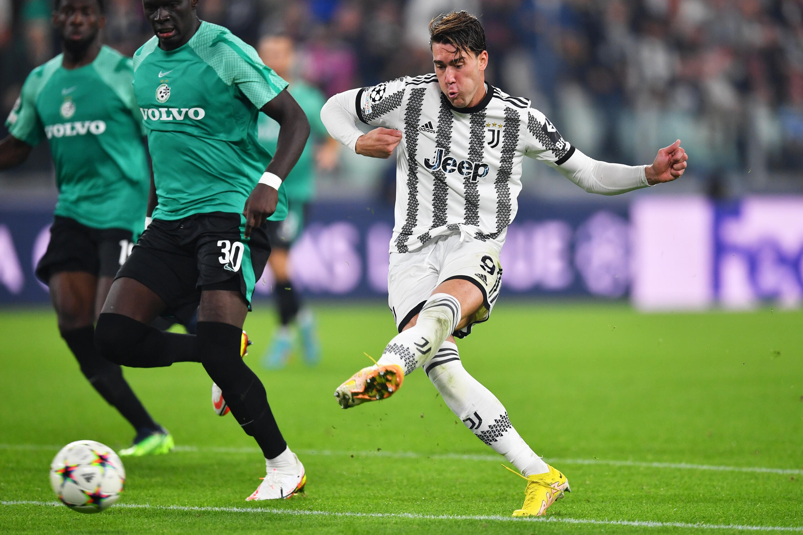 Mercato Juve, l'addio di Vlahovic porta 110 milioni - JMania.it